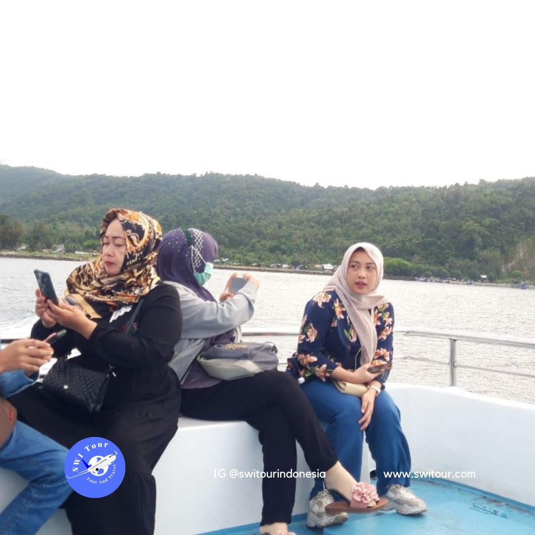 Paket Wisata Medan Danau Toba 4 Hari 3 Malam: Tour Danau Toba ...