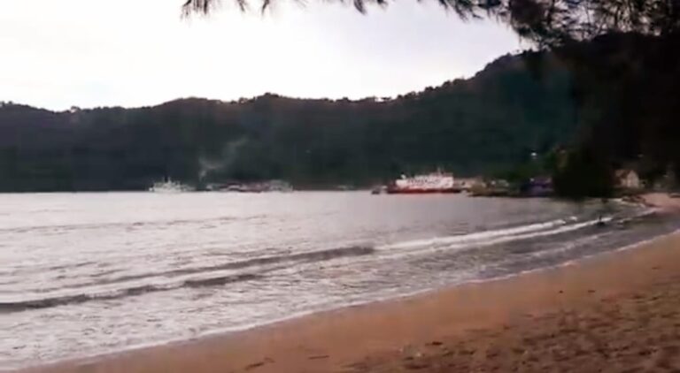 15 Pantai di Padang, Sumatera Barat, Pantai Indah di Padang, Sumbar ...