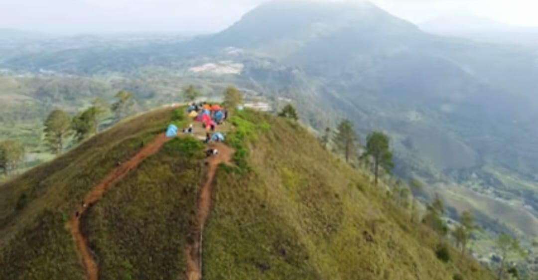 15 Tempat Camping di Danau Toba, Spot & Lokasi Berkemah Terbaik di ...