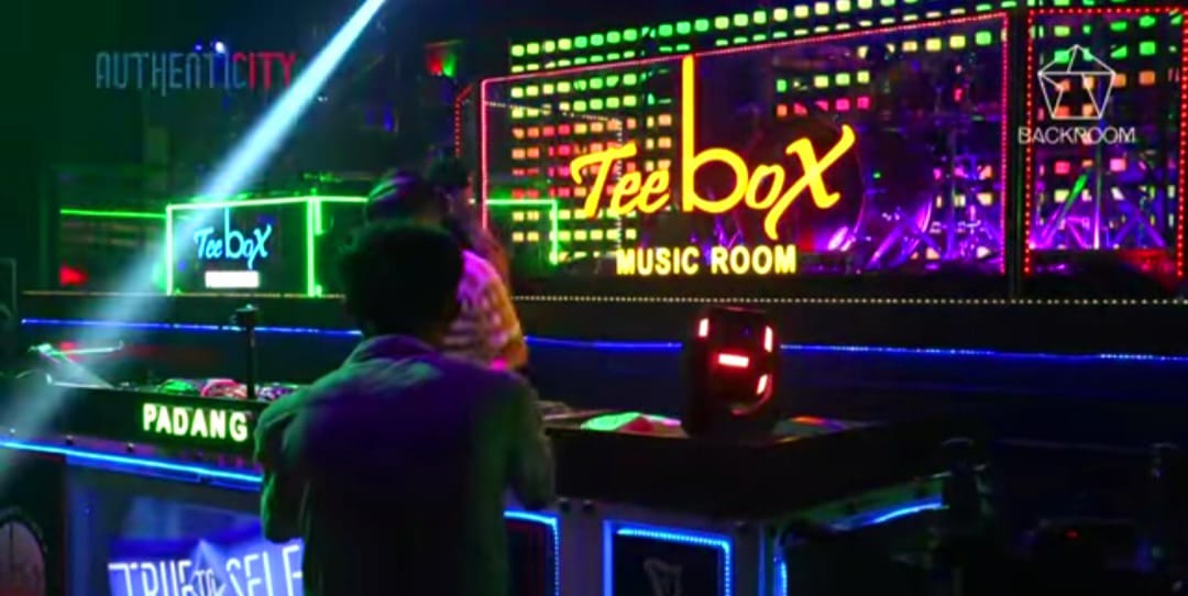 10 Tempat Wisata Malam di Padang, Café, Hiburan, Karoake & Nongkrong ...