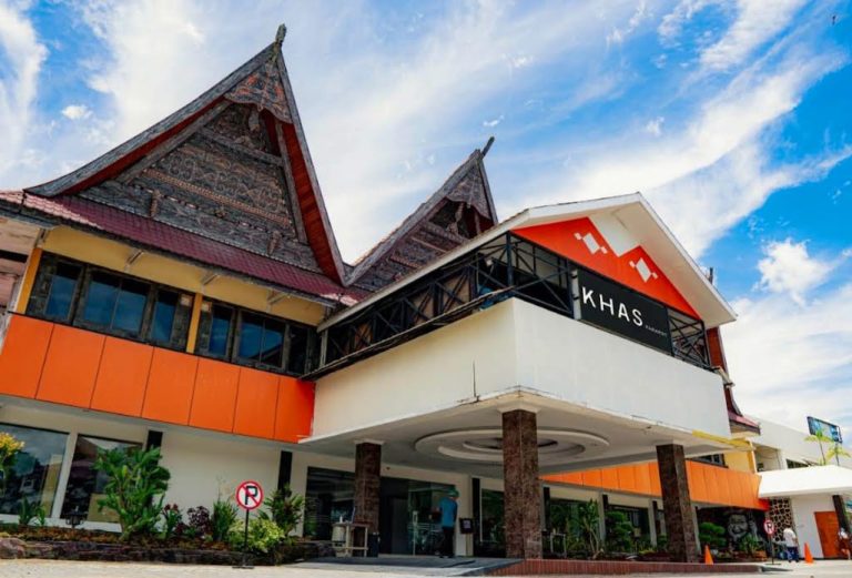 20 Hotel di Danau Toba Terbaik, Ada yang view Danau Toba & Kolam Renang ...