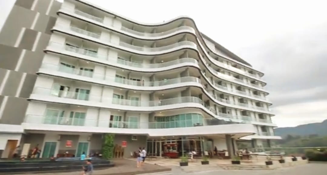 20 Hotel di Danau Toba Terbaik, Ada yang view Danau Toba & Kolam Renang ...